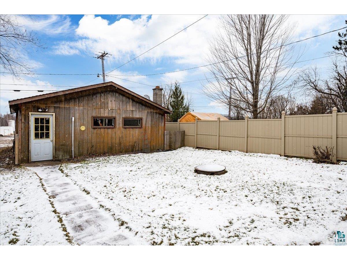 724 2nd Ave, Two Harbors, MN, 55616 | MLS: 6117403 | Edina Realty