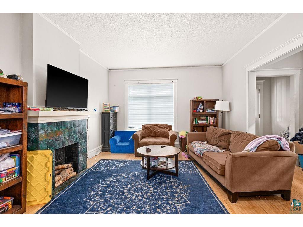 920-922 E 4th St, Duluth, MN, 55805 | MLS: 6114383 | Edina Realty