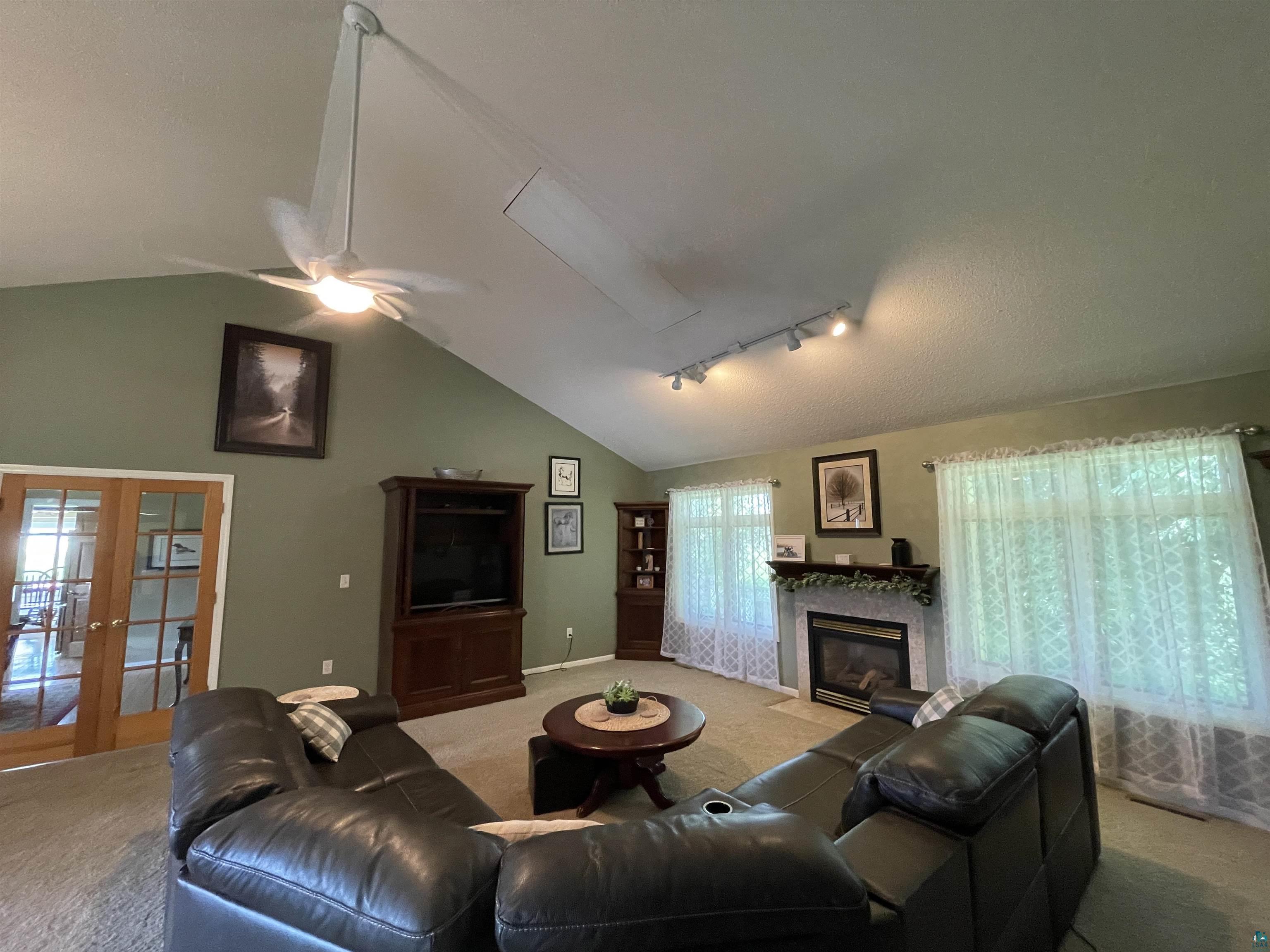 93109 Wagon Wheel Rd, Sturgeon Lake, MN, 55783 | MLS: 6114938 | Edina ...