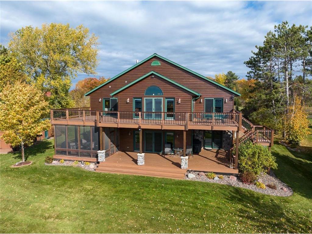 107 E Lake Drive, Shell Lake, WI, 54871 | MLS: 1579984 | Edina Realty