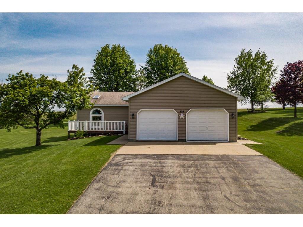 120 Meadow View Drive, Alma Center, WI, 54611 | MLS: 1564456 | Edina Realty