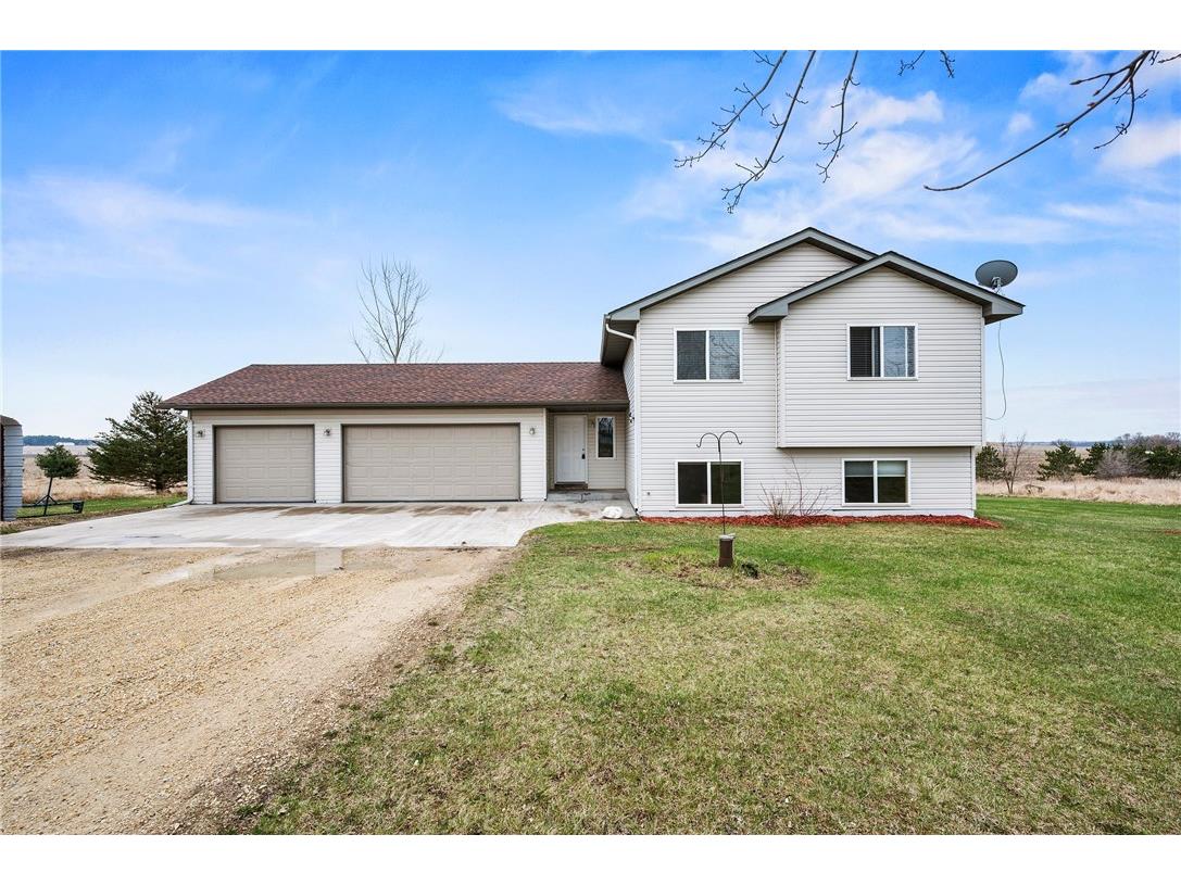 1577 97th Avenue, Hammond, WI, 54015 | MLS: 1590543 | Edina Realty