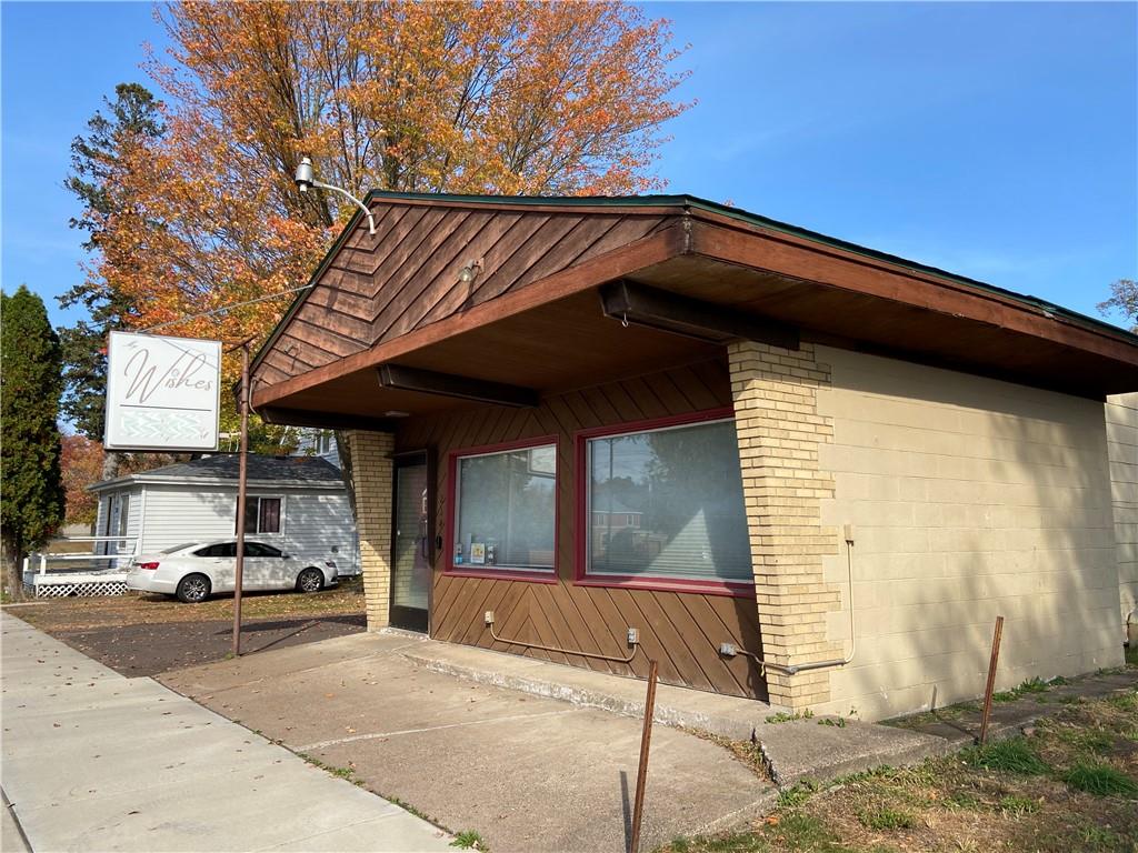 214 Spruce Street, Spooner, WI, 54801 | MLS: 1586558 | Edina Realty