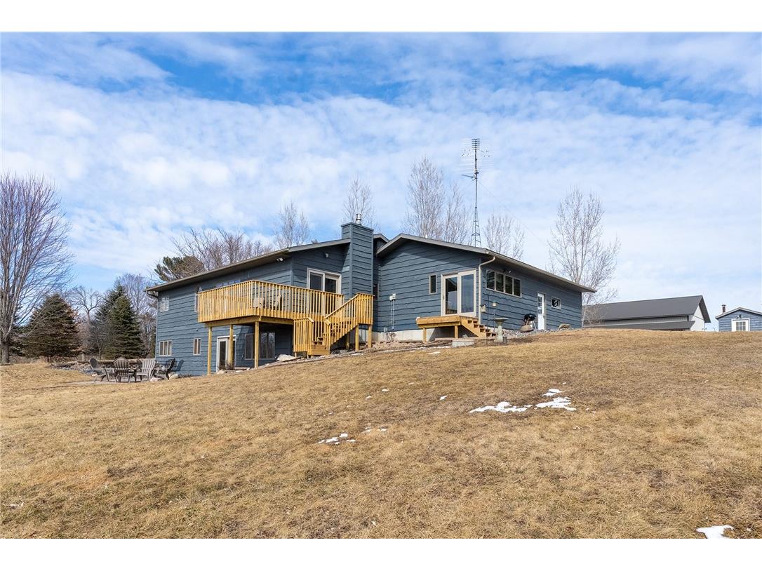 21615 108th Avenue, Cadott, WI, 54727 | MLS: 1589414 | Edina Realty