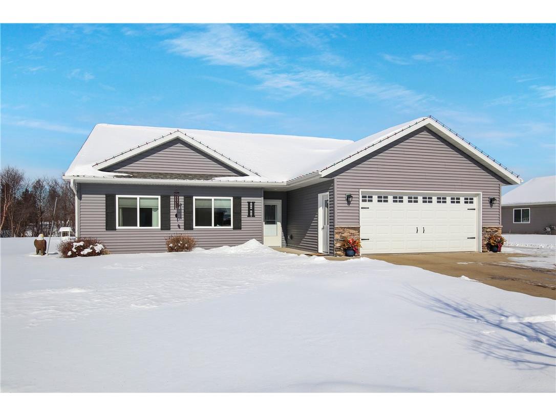 2737 9th Avenue, Bloomer, WI, 54724 | MLS: 1589184 | Edina Realty