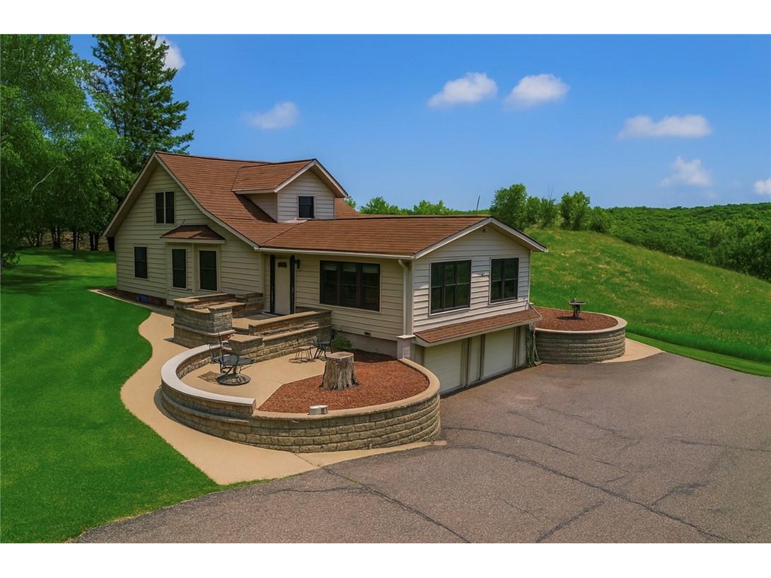 27864 W County Road Q, Independence, WI, 54747 | MLS: 1592244 | Edina ...