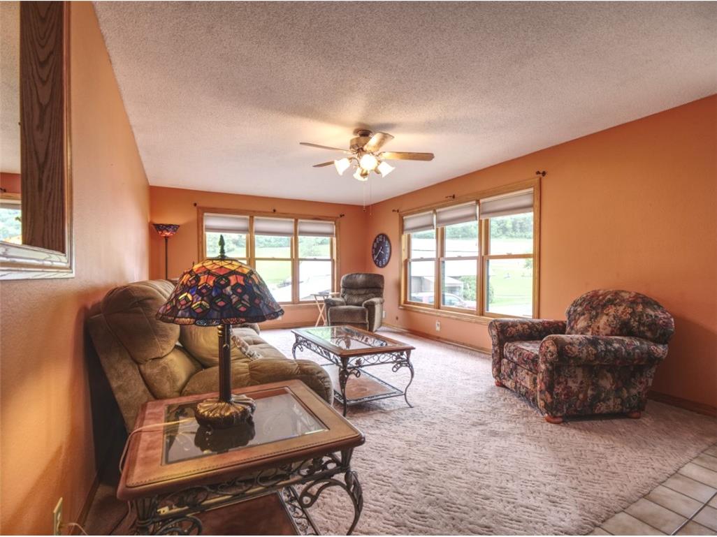 27864 W County Road Q, Independence, WI, 54747 | MLS: 1592244 | Edina ...