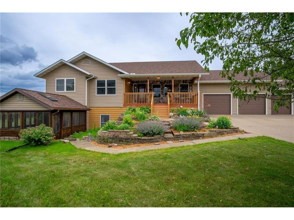 2857 Sky Hawk Drive, Eau Claire, WI, 54703 | MLS: 1583261 | Edina Realty