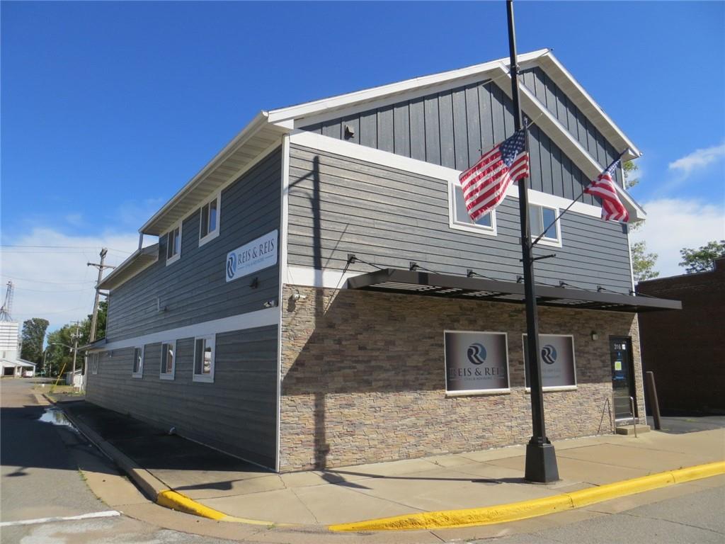 316 N Washington Street, Thorp, WI, 54771 | MLS: 1585470 | Edina Realty