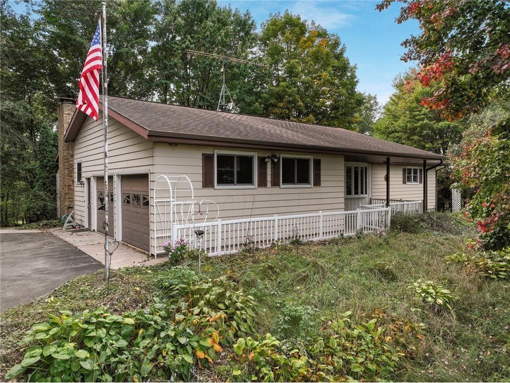 395 N County Road O W, Mondovi, WI, 54755 | MLS: 1586346 | Edina Realty