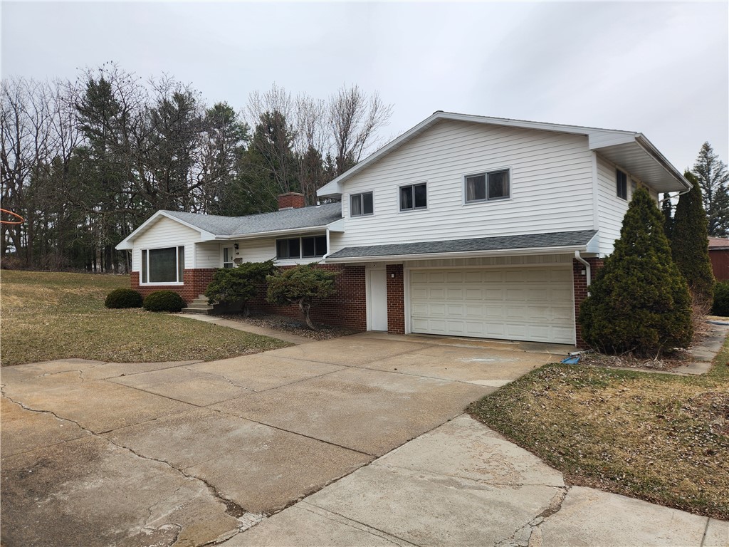 420 N 9th Street, Black River Falls, WI, 54615 | MLS: 1590404 | Edina ...