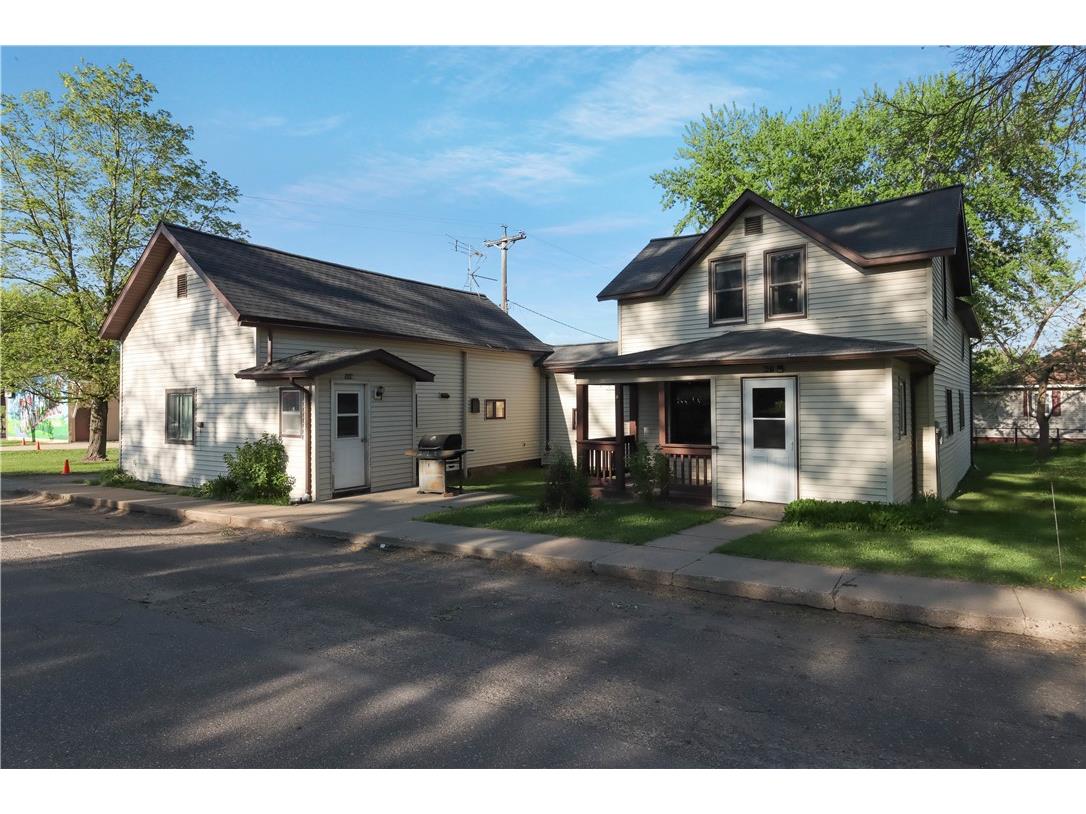 607 Wilson Street, Downing, WI, 54734 | MLS: 1591722 | Edina Realty