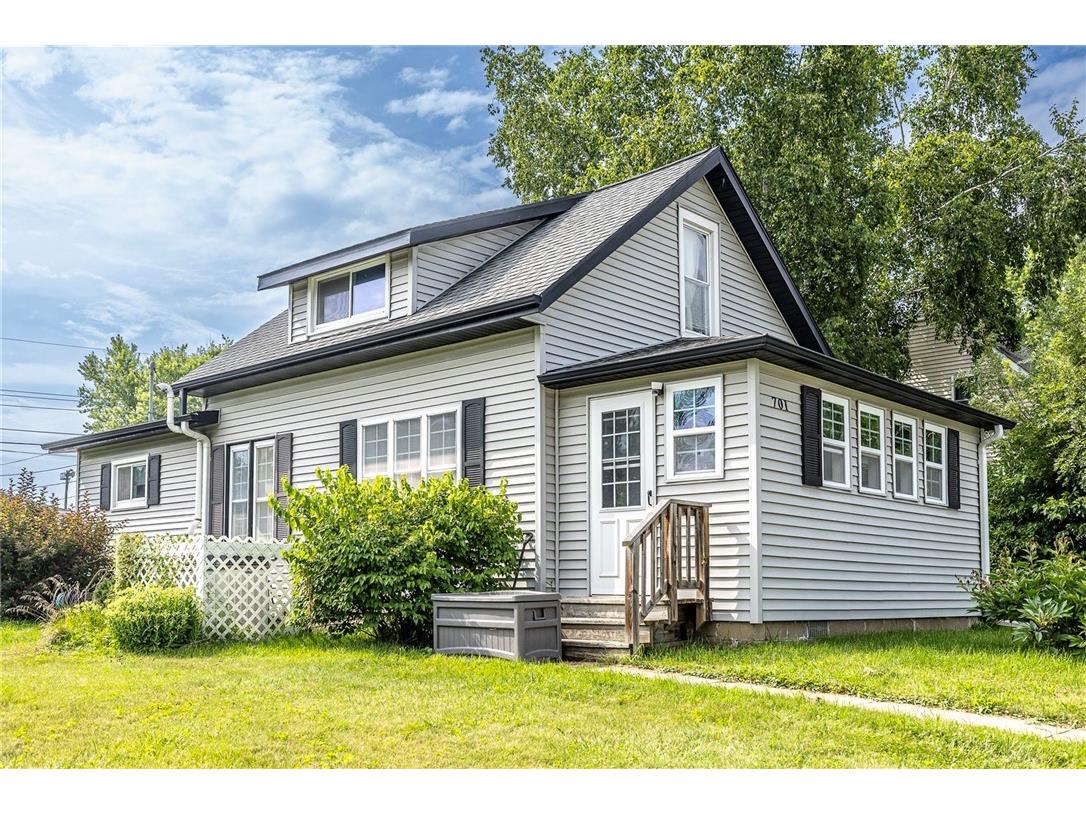 701 2nd Street, Melrose, WI, 54642 | MLS: 1593747 | Edina Realty