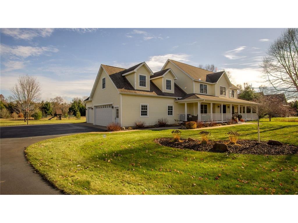 7605 S Davis Drive, Eau Claire, WI, 54701 | MLS: 1578418 | Edina Realty