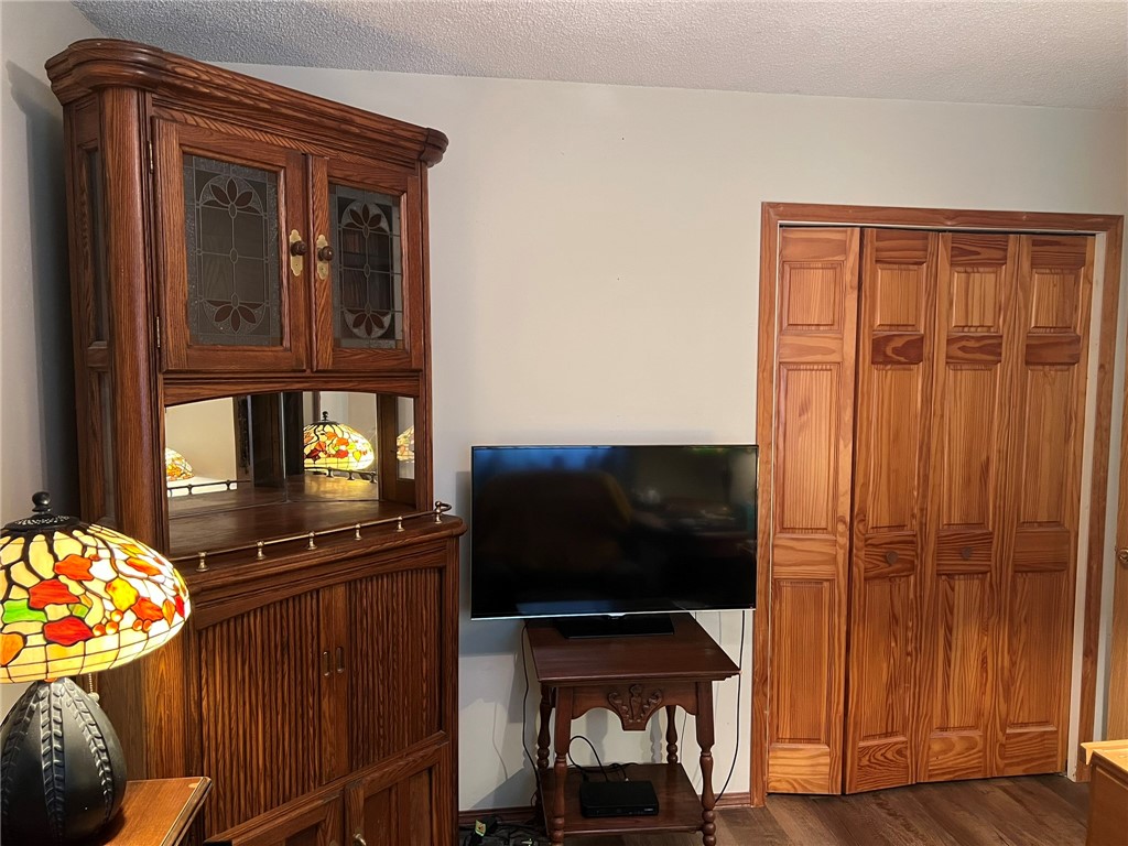 N 4832 Tozer Lake Road Road, Spooner, WI, 54801 | MLS: 1592336 | Edina ...