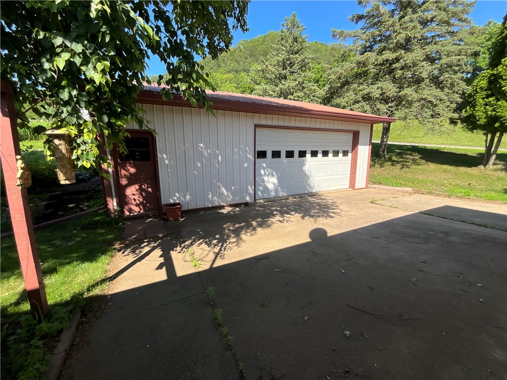 W12414 State Highway 35, Stockholm, WI, 54769 | MLS: 1594533 | Edina Realty