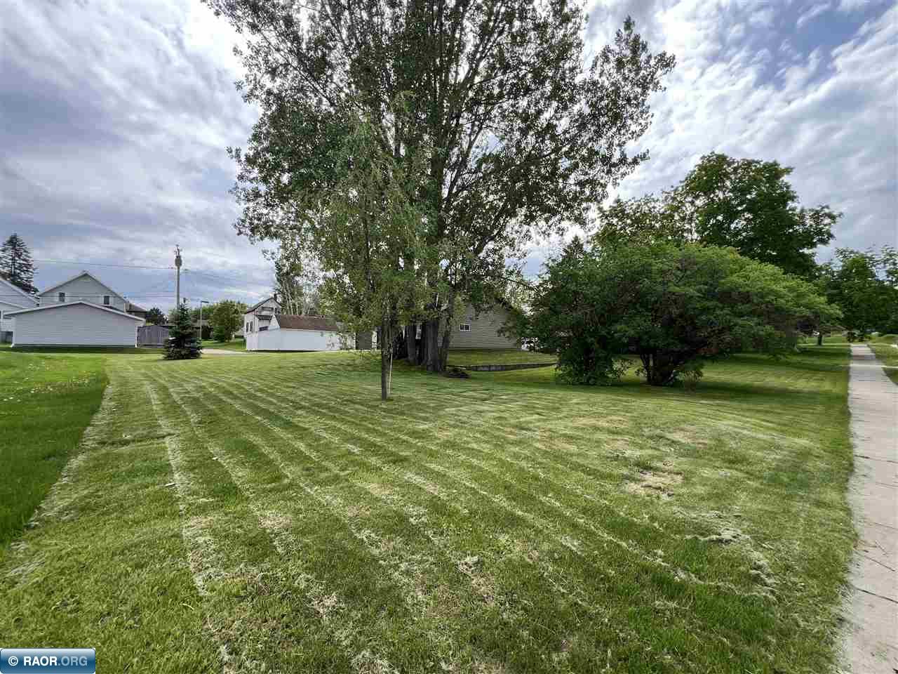 419 SW 2nd Street, Chisholm, MN, 55719 | MLS: 146798 | Edina Realty