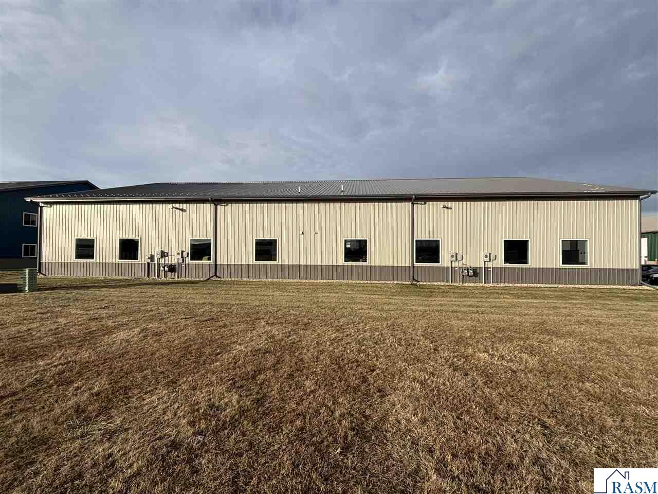 1076 A S Victory Drive, Mankato, MN, 56001 | MLS: 7038769 | Edina Realty