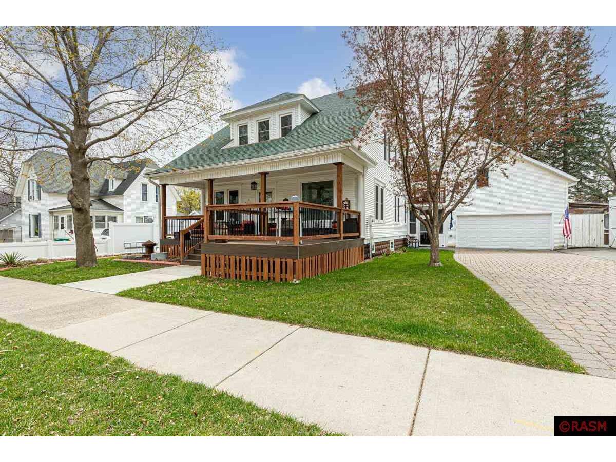 110 NE 6th Avenue, Waseca, MN, 56093 | MLS: 7034827 | Edina Realty