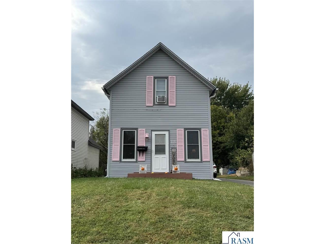 114 S Reed St, Waterville, MN, 56096 | MLS: 7038755 | Edina Realty