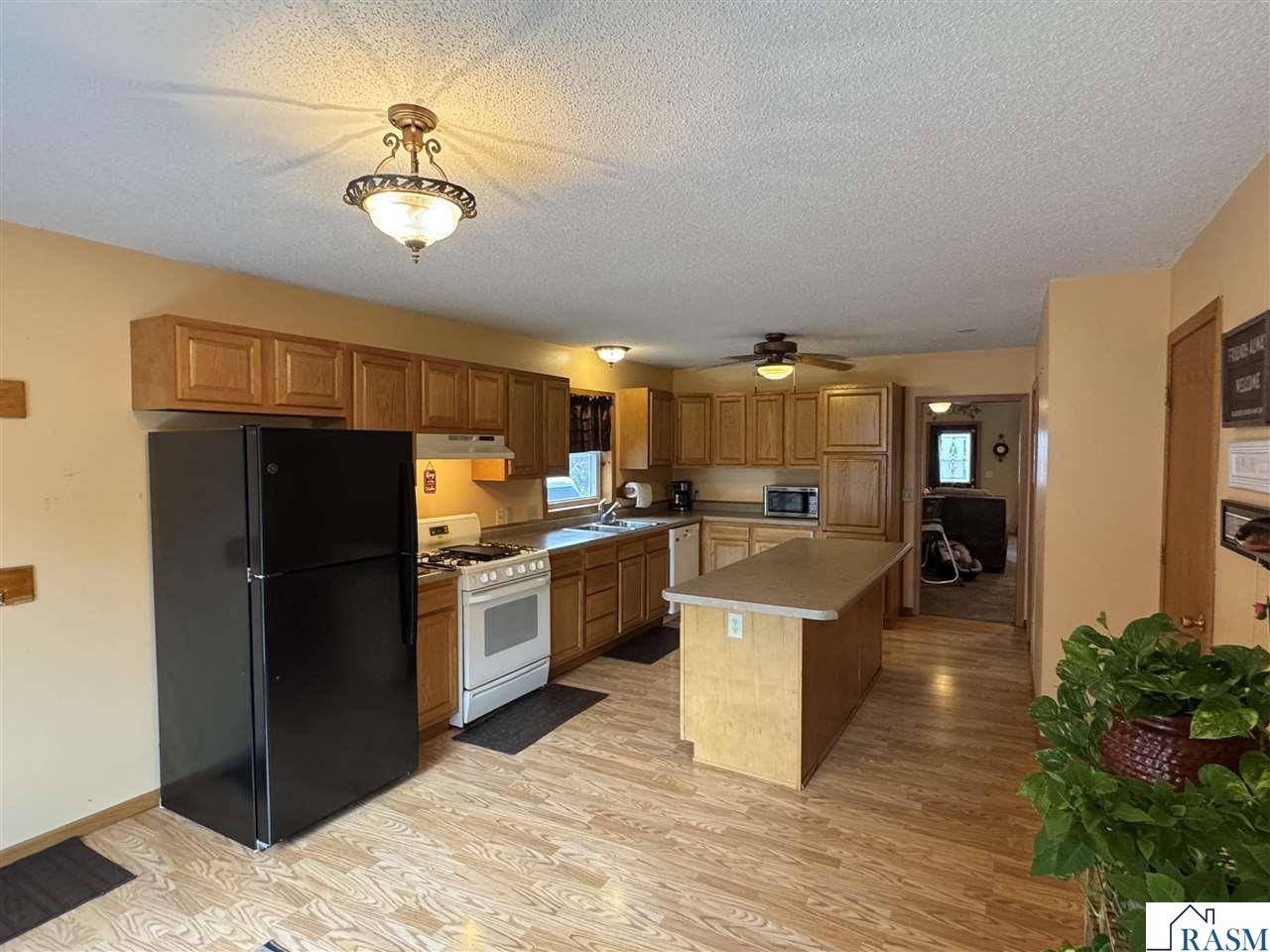 114 S Reed St, Waterville, MN, 56096 | MLS: 7038755 | Edina Realty