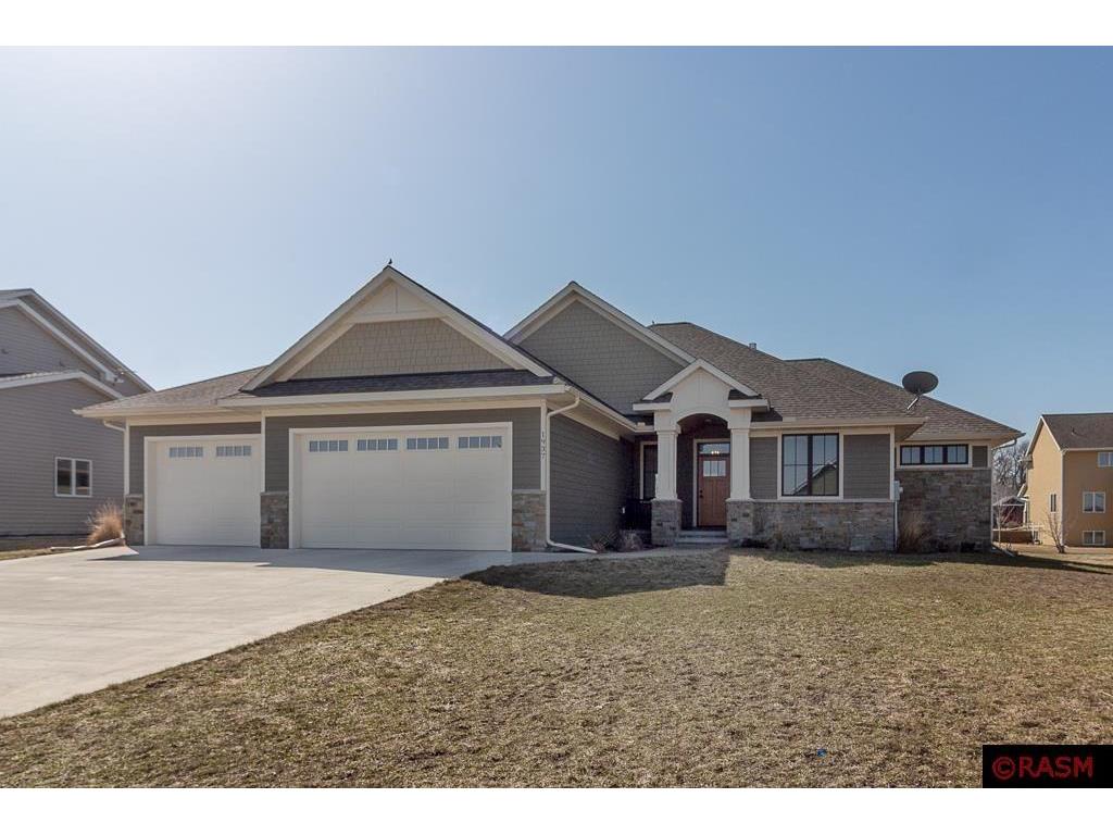 1937 Lexington Lane, North Mankato, MN, 56003 | MLS: 7032007 | Edina Realty