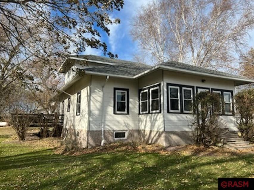 307 N Secor Street, Bricelyn, MN, 56014 | MLS: 7033780 | Edina Realty