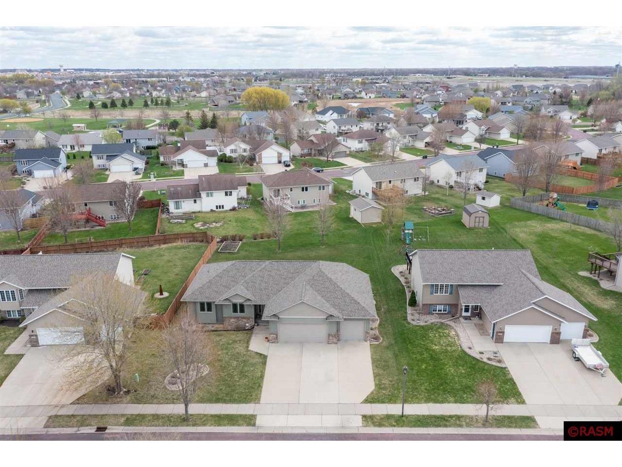 313 Inverness Drive, Mankato, MN, 56001 | MLS: 7037347 | Edina Realty