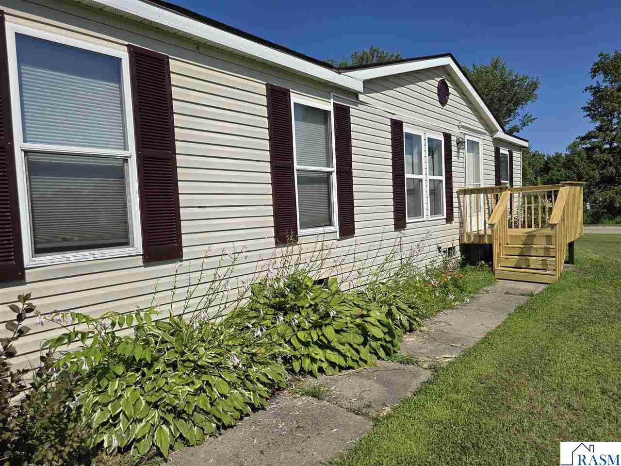 314 S Buchannon Street, Waterville, MN, 56096 | MLS: 7038274 | Edina Realty