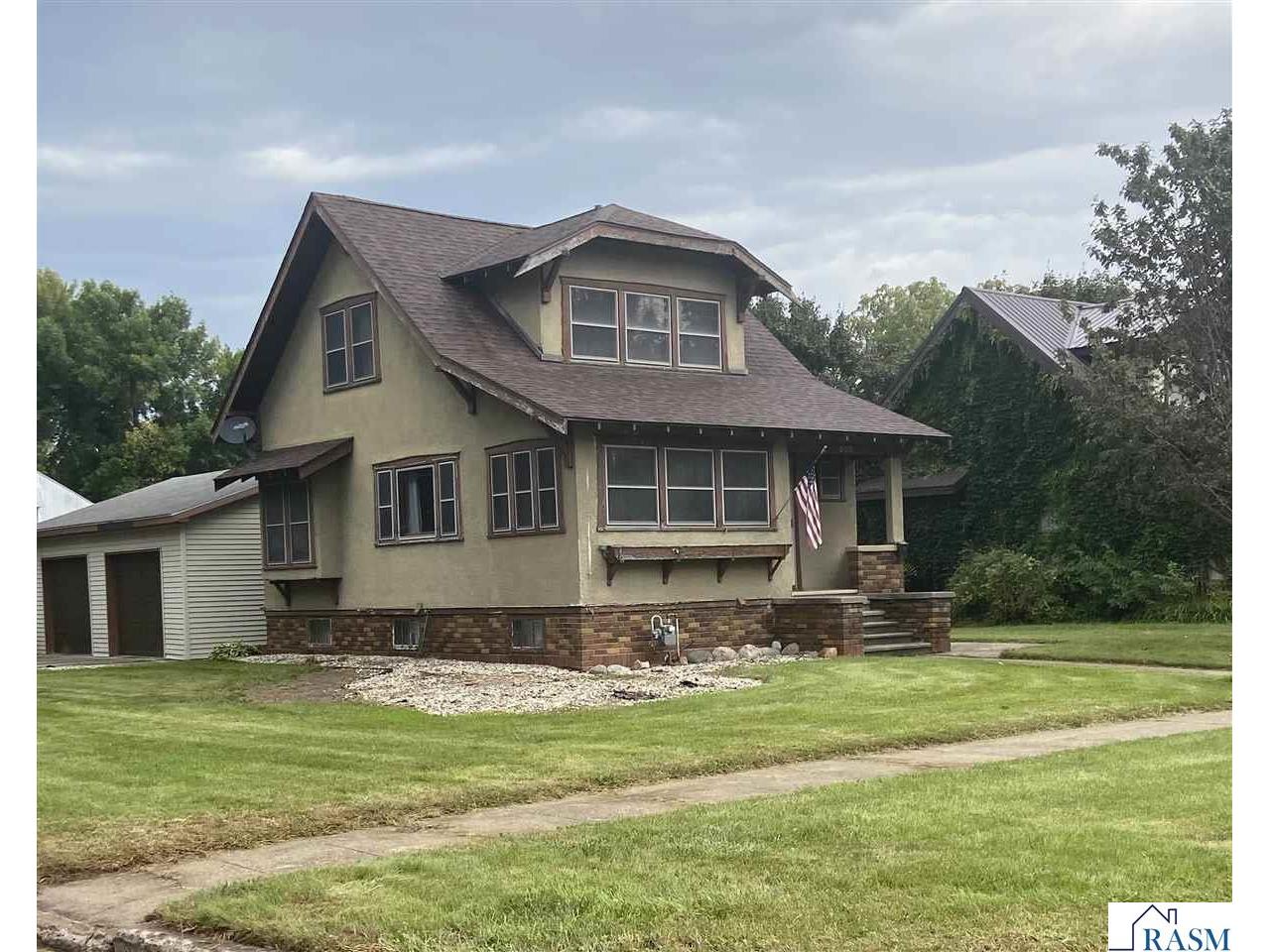 503 S 9th Avenue, Saint James, MN, 56081 | MLS: 7037686 | Edina Realty