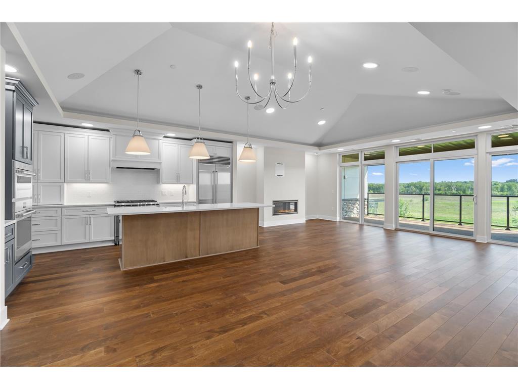 1 Hill Farm Road #302, North Oaks, MN, 55127 | MLS: 6561506 | Edina Realty