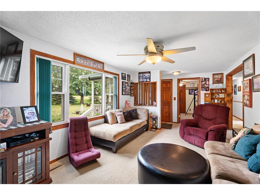 1 Lime Lake Drive, Avoca, MN, 56114 | MLS: 6781948 | Edina Realty