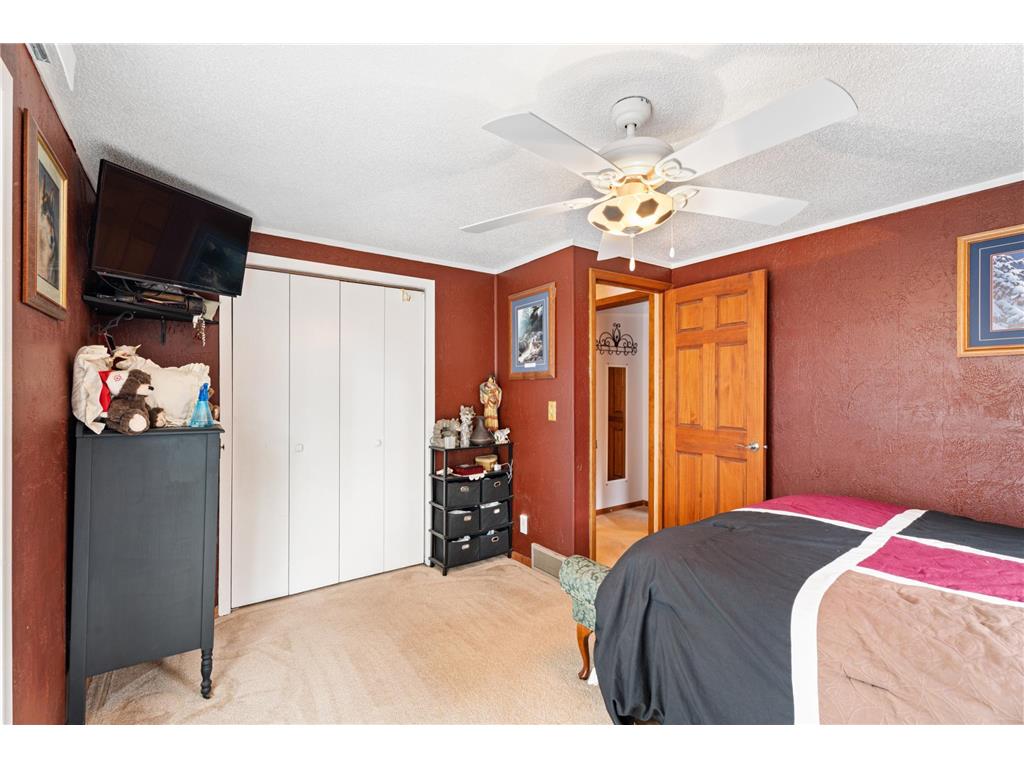 1 Lime Lake Drive, Avoca, MN, 56114 | MLS: 6781948 | Edina Realty