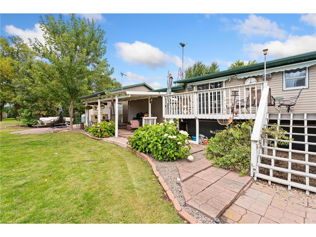 1 Lime Lake Drive, Avoca, MN, 56114 | MLS: 6781948 | Edina Realty