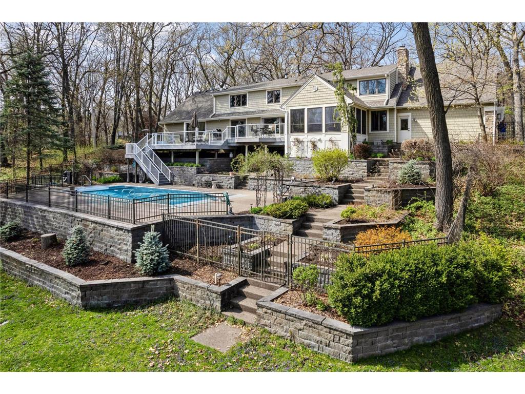 10 Red Fox Road, North Oaks, MN, 55127 | MLS: 6500863 | Edina Realty