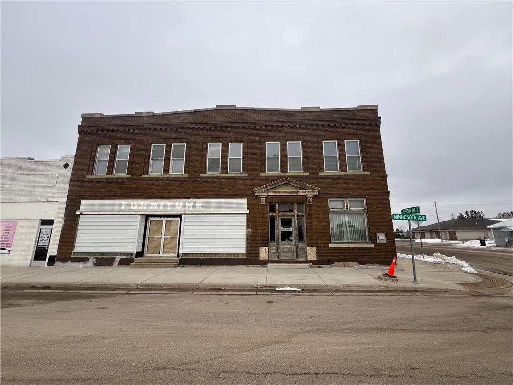 100 Minnesota Avenue W, Sebeka, MN, 56477 | MLS: 6687817 | Edina Realty