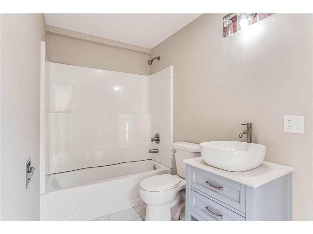 1000 Winston Circle, Mendota Heights, MN, 55118 | MLS: 6788134 | Edina Realty