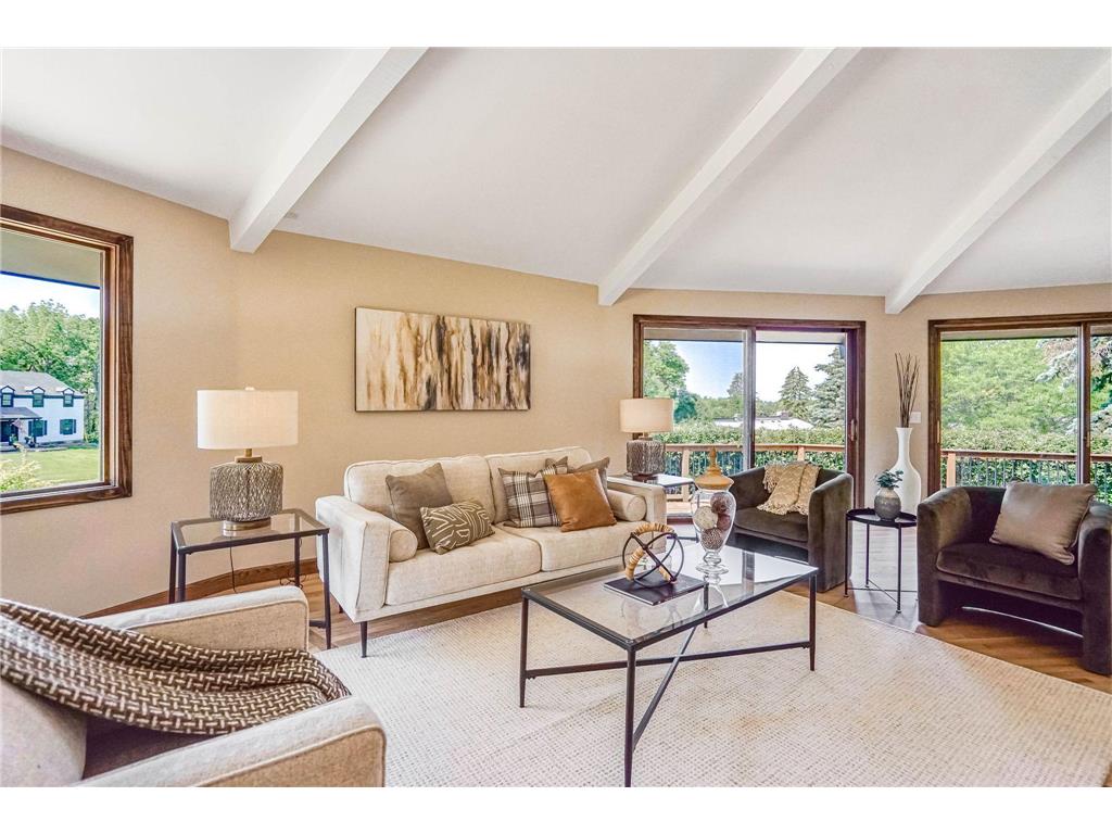 1000 Winston Circle, Mendota Heights, MN, 55118 | MLS: 6788134 | Edina Realty