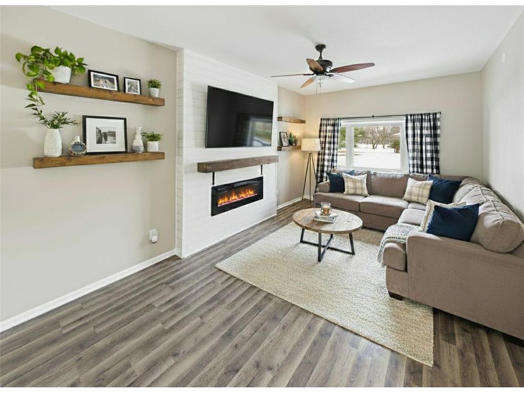 1004 Dale Street, Saint Joseph, MN, 56374 | MLS: 7013538 | Edina Realty