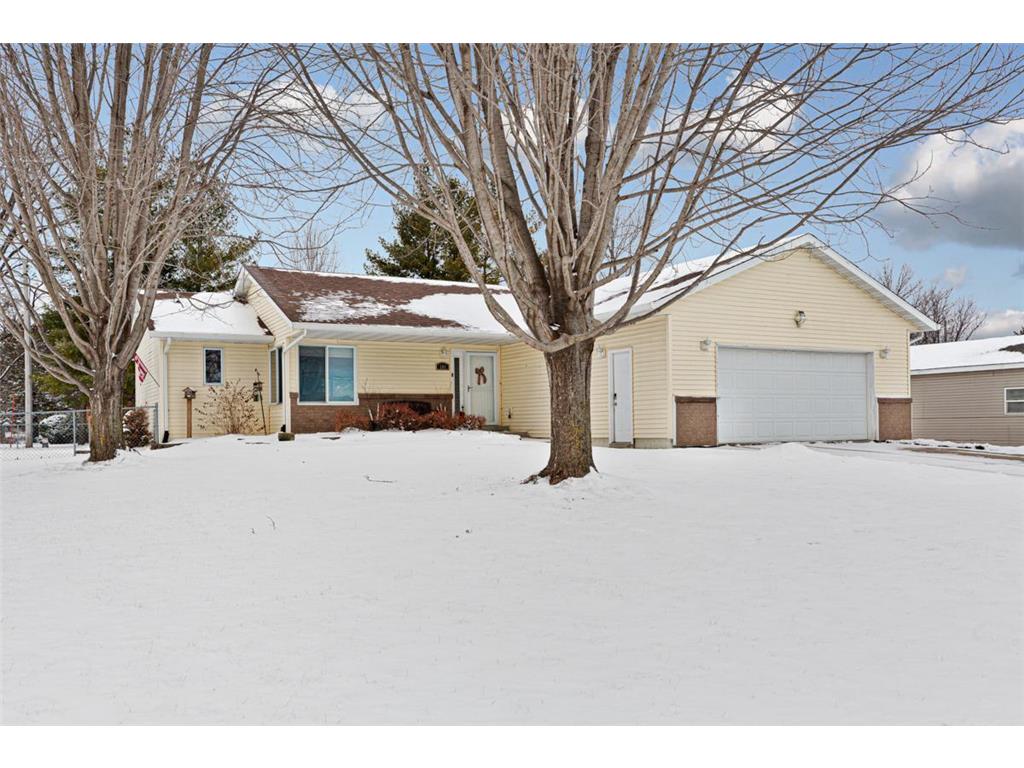 101 3rd Avenue NE, Geneva, MN, 56035 | MLS: 6642406 | Edina Realty