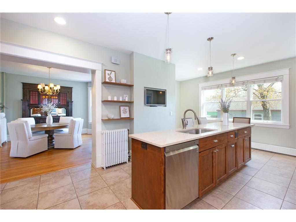 1012 Lincoln Avenue, Saint Paul, MN, 55105 | MLS: 6515774 | Edina Realty