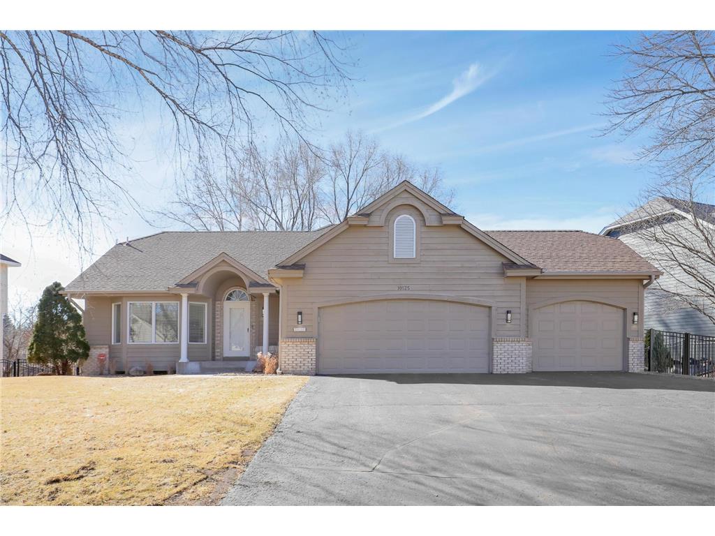 10125 Juniper Lane, Eden Prairie, MN, 55347 | MLS: 6680845 | Edina Realty