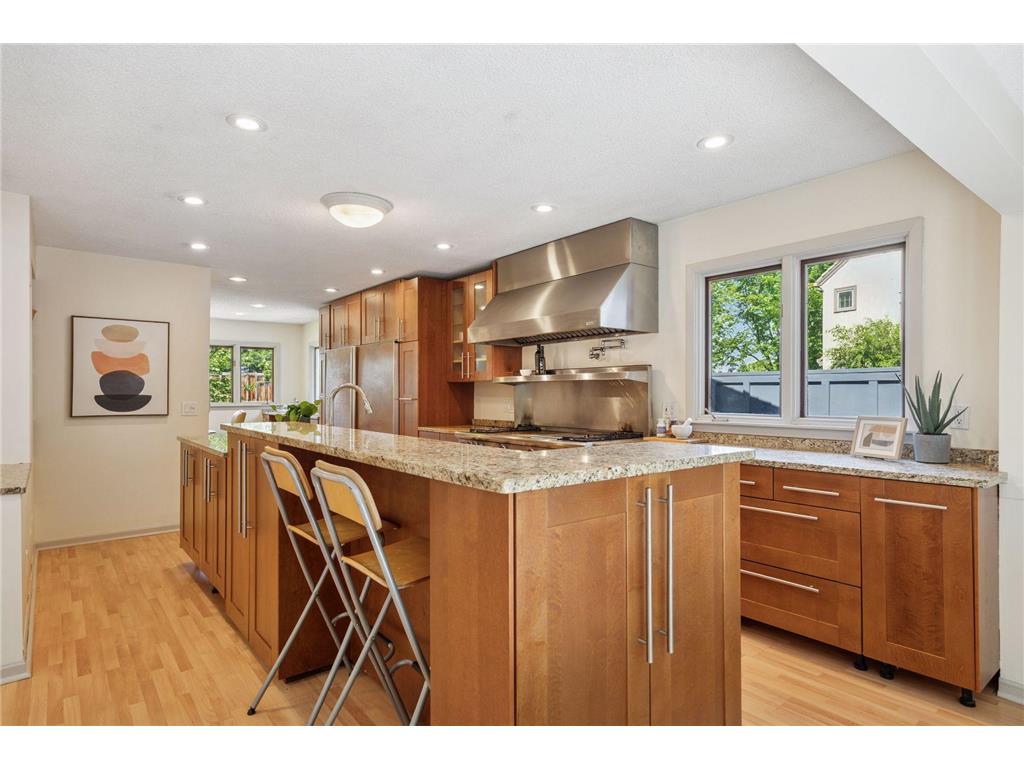 1013 Kenwood Parkway, Minneapolis, MN, 55403 | MLS: 6757514 | Edina Realty