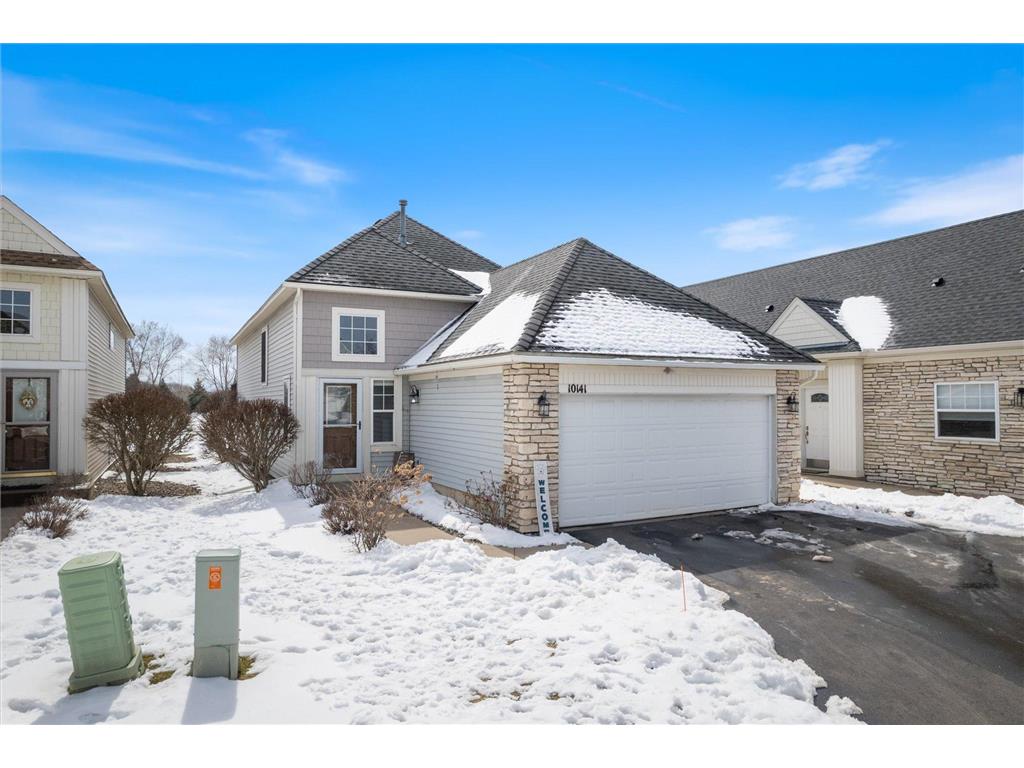 10141 Country Club Curve, Woodbury, MN, 55129 | MLS: 6506849 | Edina Realty