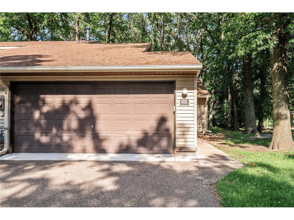 102 South Drive #E, Circle Pines, MN, 55014 | MLS: 6745002 | Edina Realty