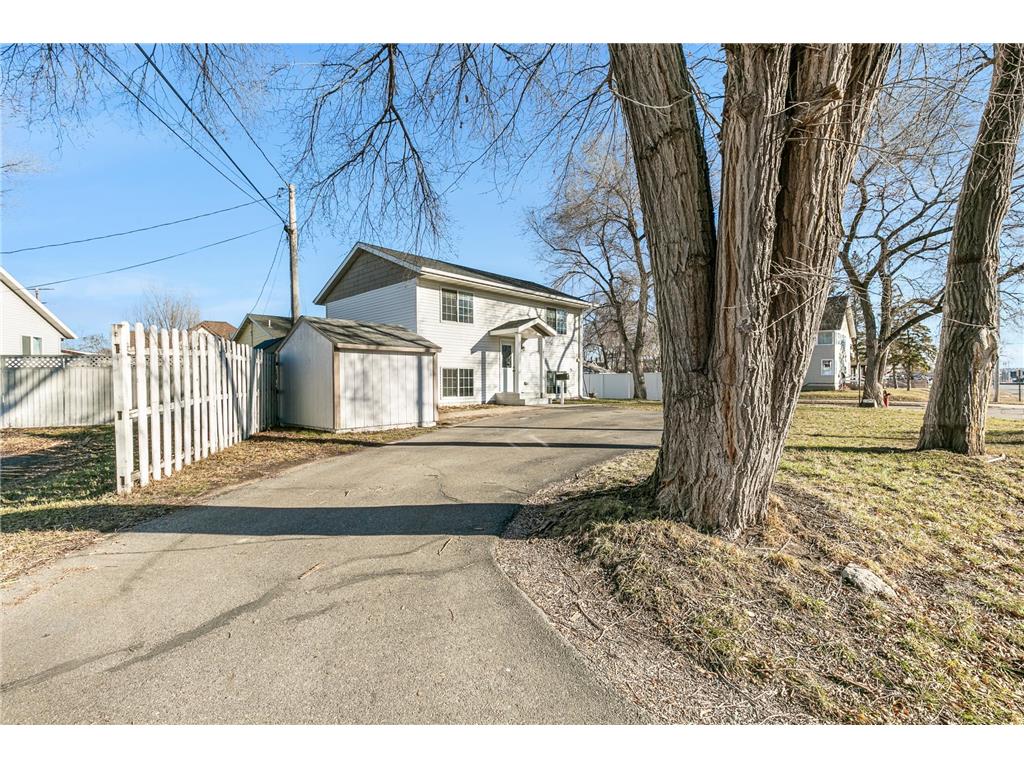 1023 3rd Street N, Saint Cloud, MN, 56303 | MLS: 6484803 | Edina Realty