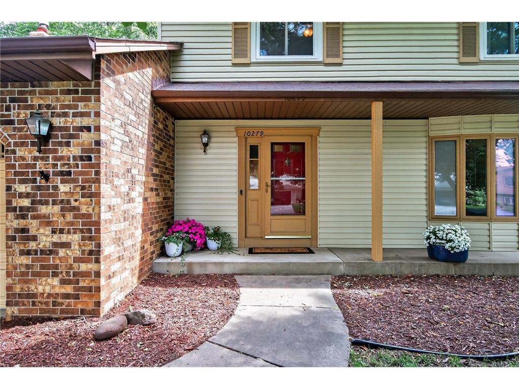 10279 Winter Place, Eden Prairie, MN, 55347 | MLS: 6767969 | Edina Realty