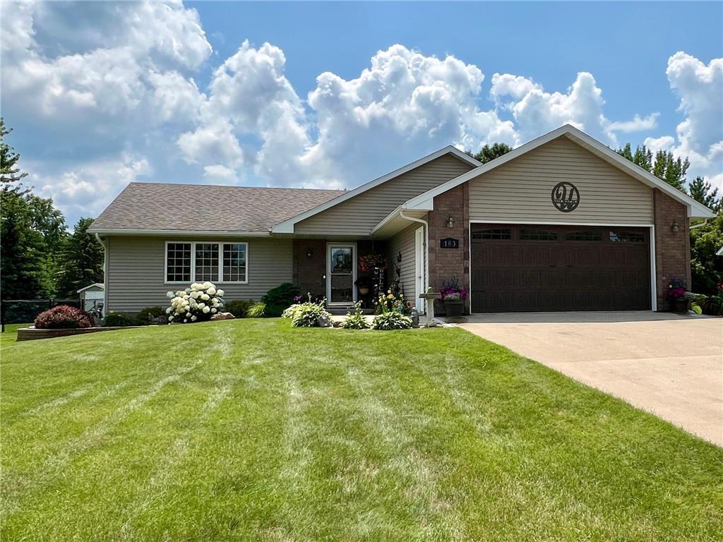 103 4th Place SW, Geneva, MN, 56035 | MLS: 6739618 | Edina Realty