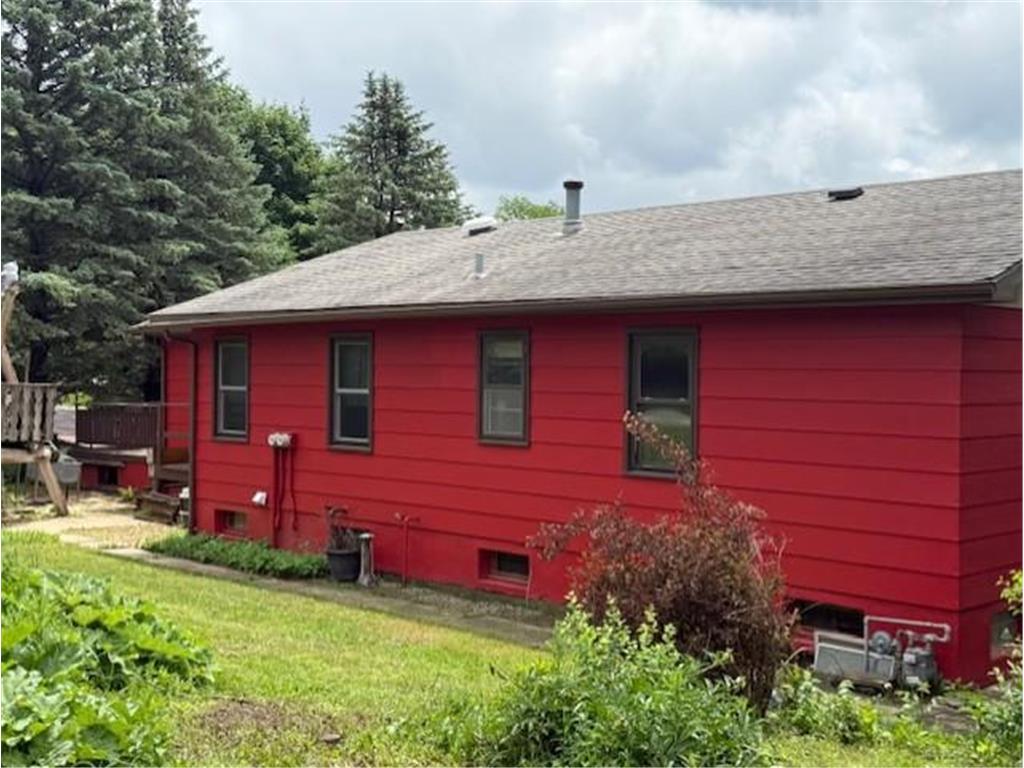 103 Circle Drive, Jackson, MN, 56143 | MLS: 6738134 | Edina Realty