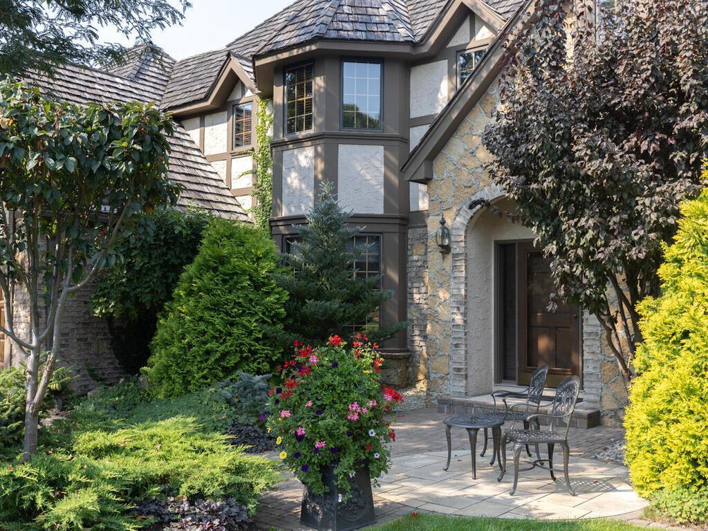 10300 Antlers Ridge, Eden Prairie, MN, 55347 | MLS: 6523416 | Edina Realty